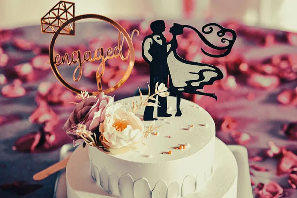 Cake toppers Stock Photos, Royalty Free Cake toppers Images | Depositphotos