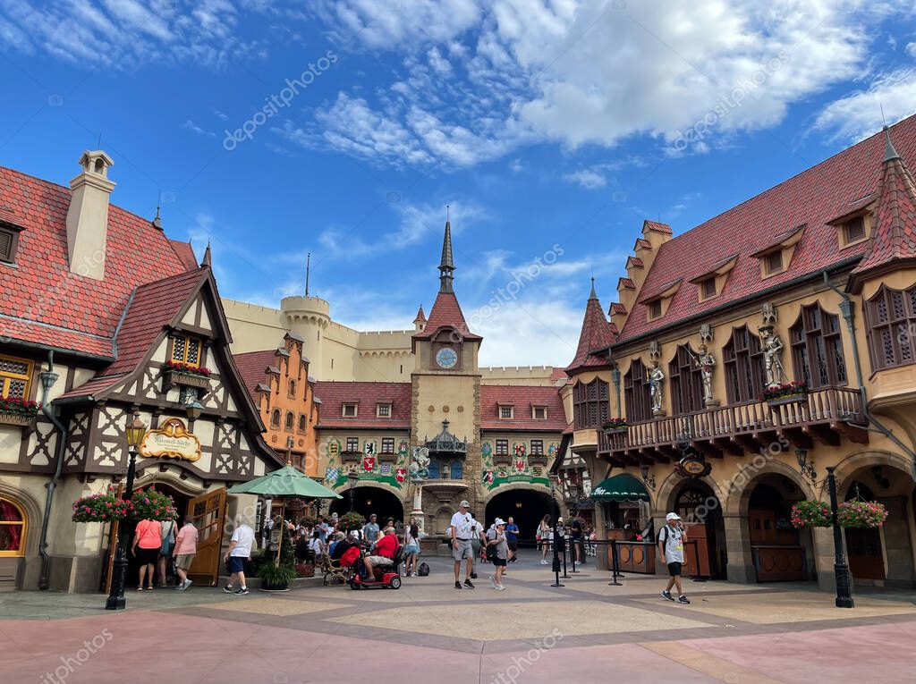 Bay lake, FL USA - 15 de septiembre de 2022: Vista lateral de los ...