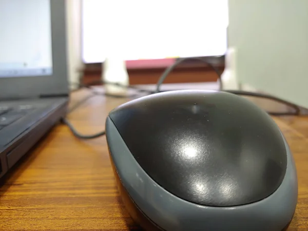 Install wireless mouse Stock Photos, Royalty Free Install wireless ...