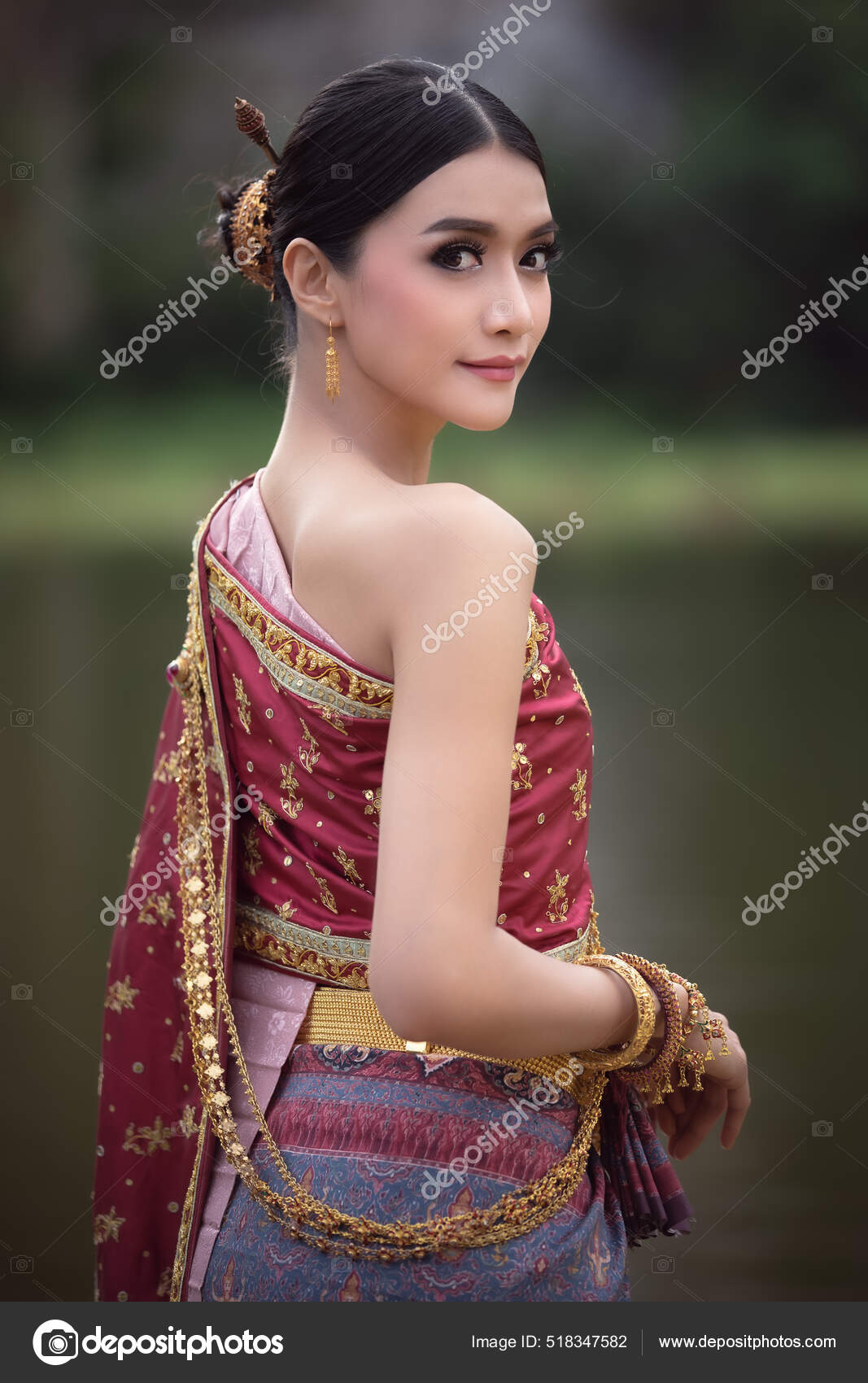 Thai Model Thai Traditional Dress Red Jewellery Beautiful Thai
