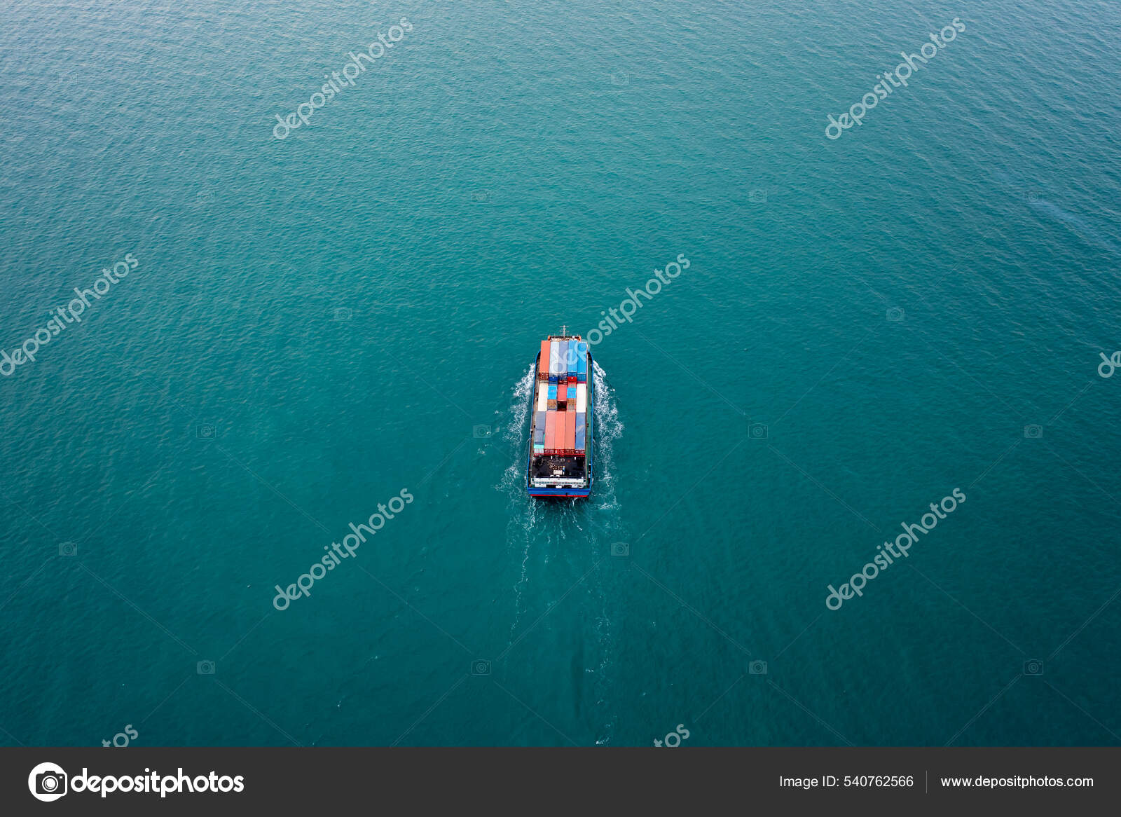 Aerial Top View Container Ship Sailing Green Sea Full Speed — Stock ...