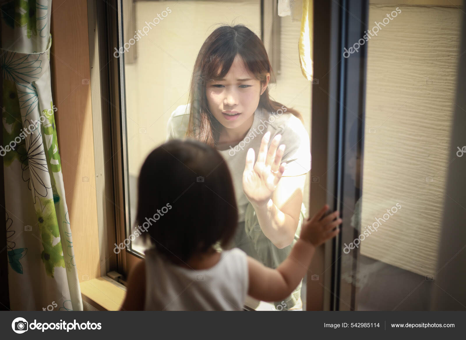 Mother Who Has Been Locked Her Child — Stock Photo © yamasan #542985114