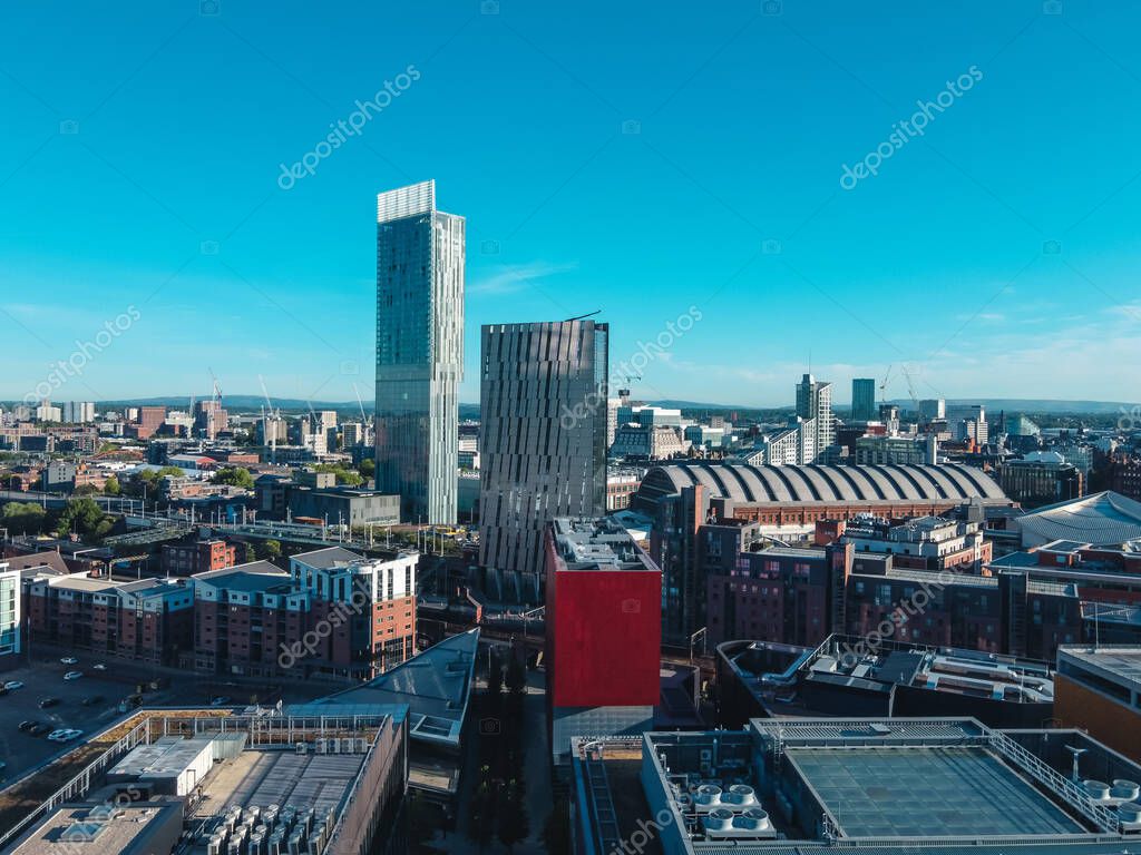 Manchester City Centre Drone Vista aérea por encima del cielo de ...