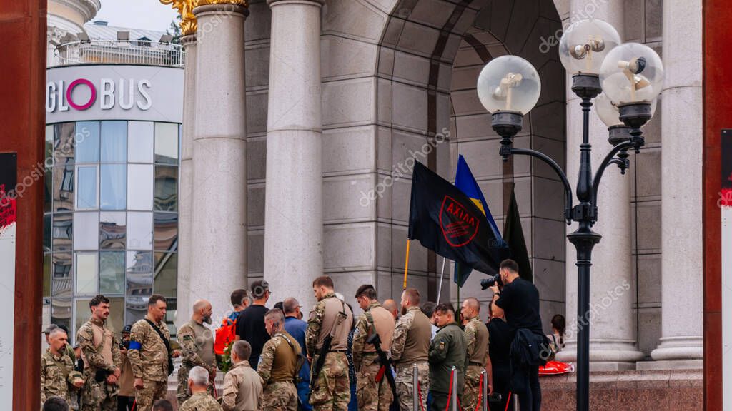 Kiev, Ukraine, 5 August 2022: farewell to the hero, solemn funeral and ...
