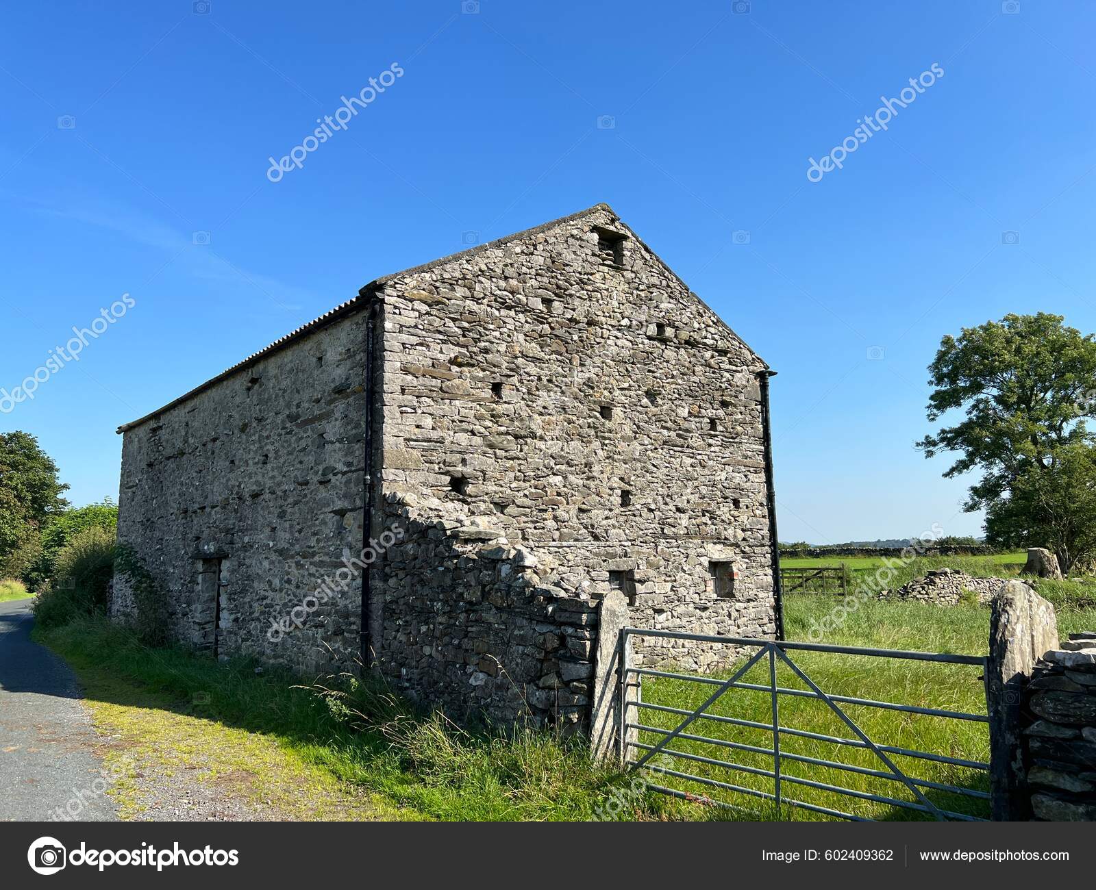 Old Stone Barn Farm Gate Fields Hot Day Holm Lane Stock Photo by ©derek ...