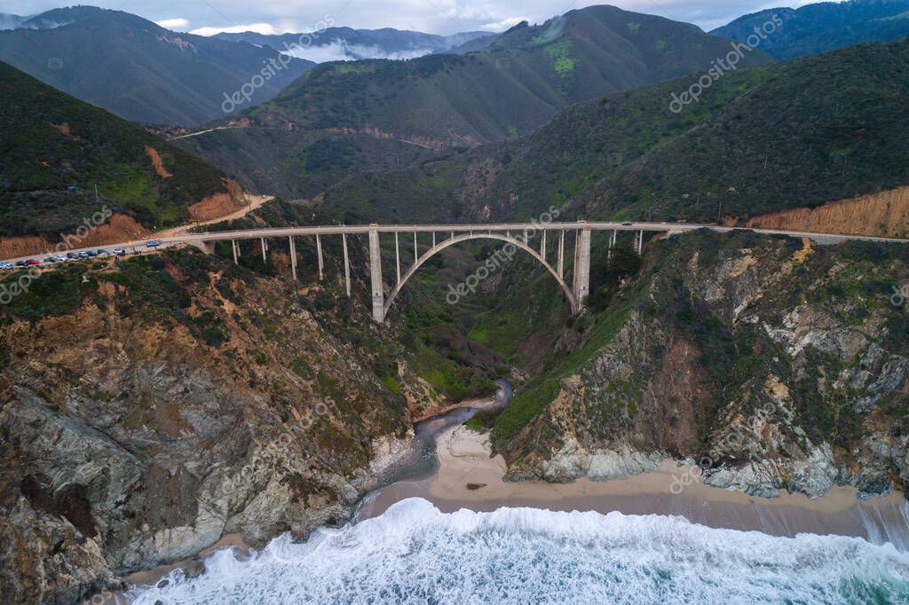 Puente Bixby Creek también conocido como Puente Bixby Canyon, en la ...