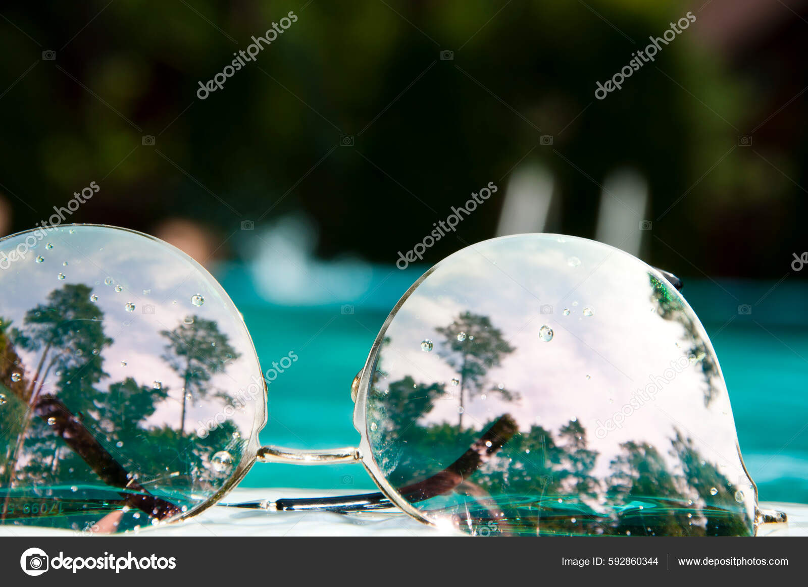 Sunglasses Reflection Photography