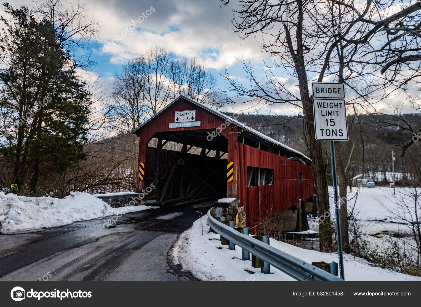 Rices Covered Bridge Landisburg Covered Bridge Cold Snowy Winter Day ...