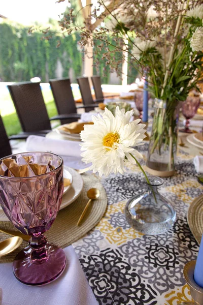 Pesach dinner table Stock Photos, Royalty Free Pesach dinner table ...