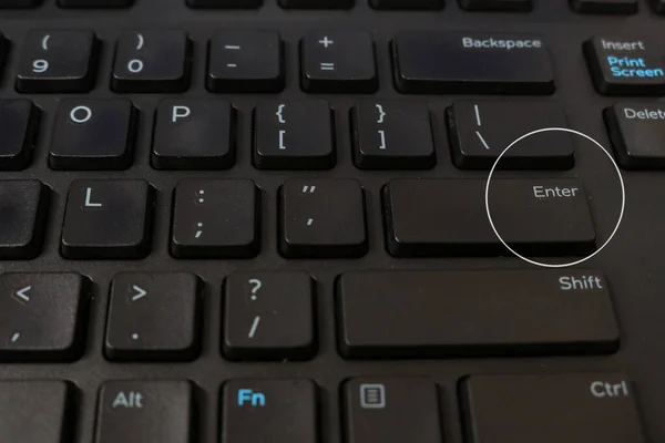 Przycisk enter wypadek na klawiaturze komputera fotos de stock ...