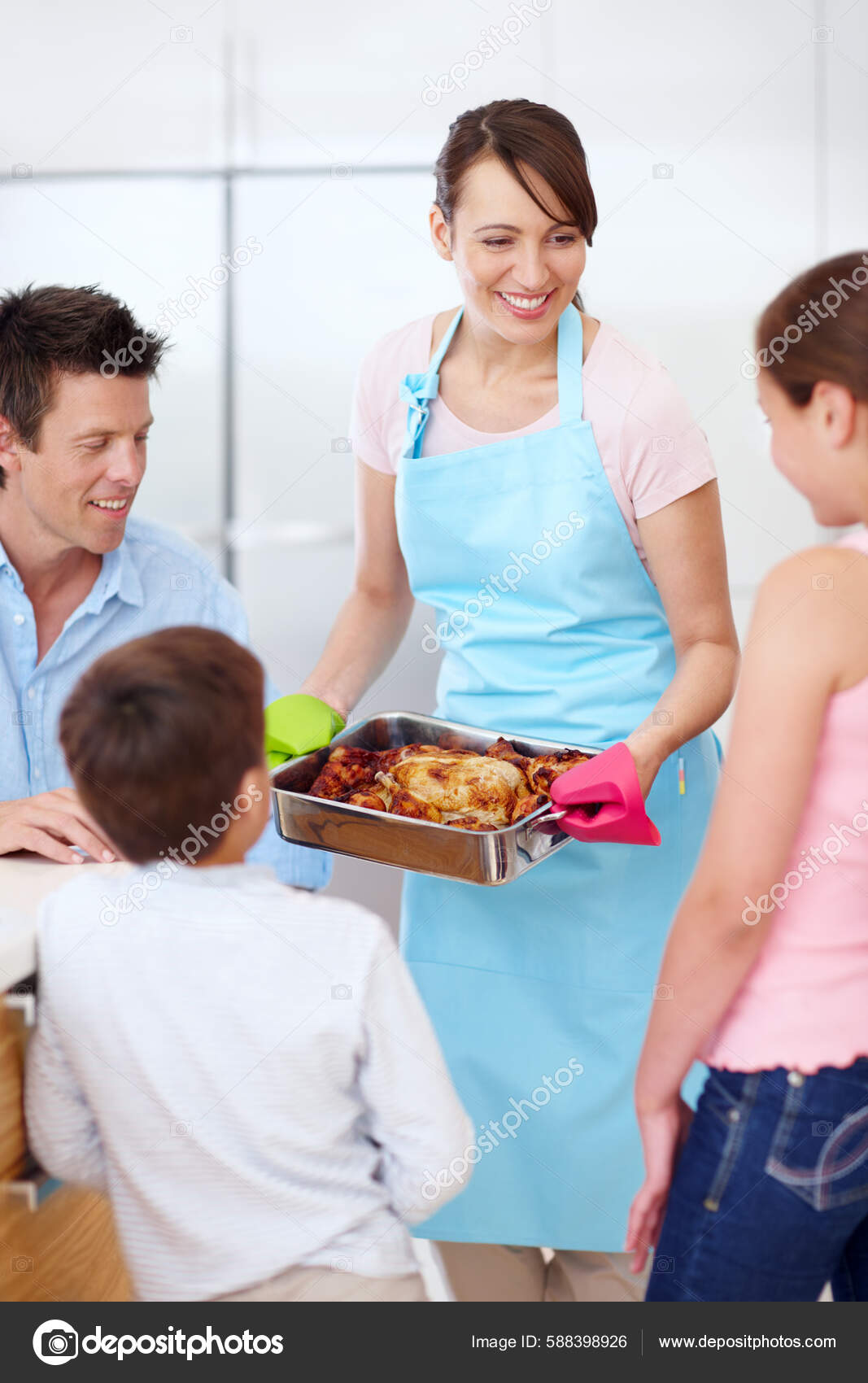 Beautiful Mother Presenting Perfectly Cooked Roast Her Hungry Family ...