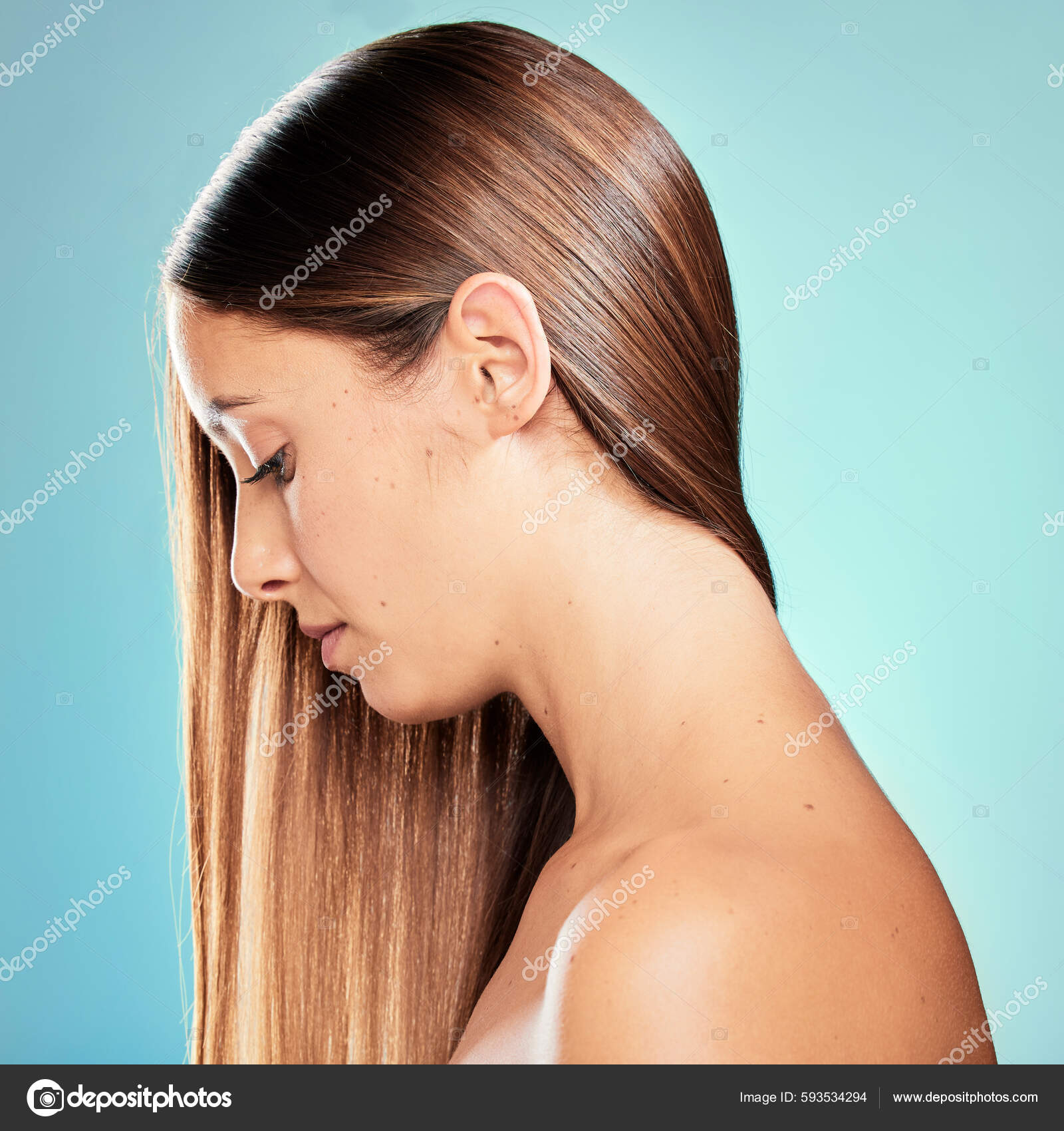 Sleek Hair Her Style Studio Shot Attractive Young Woman Posing — Stock ...