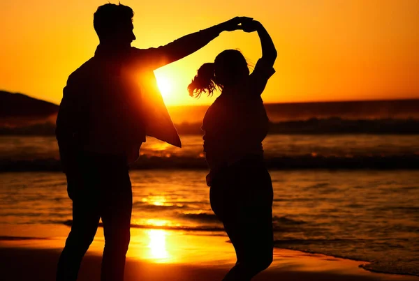 Beach couple sunset Stock Photos, Royalty Free Beach couple sunset Images | Depositphotos