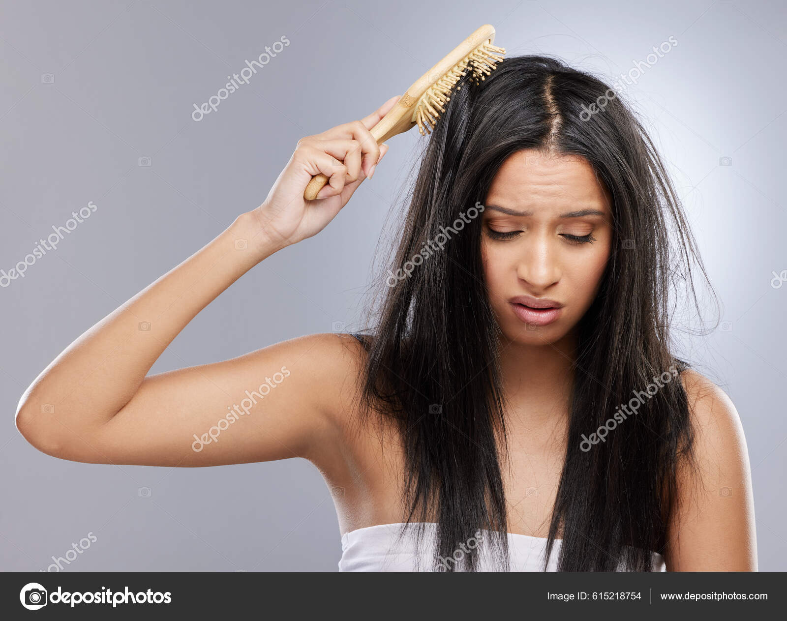 Hair Falling Out In Clumps Woman at Loren Bona blog