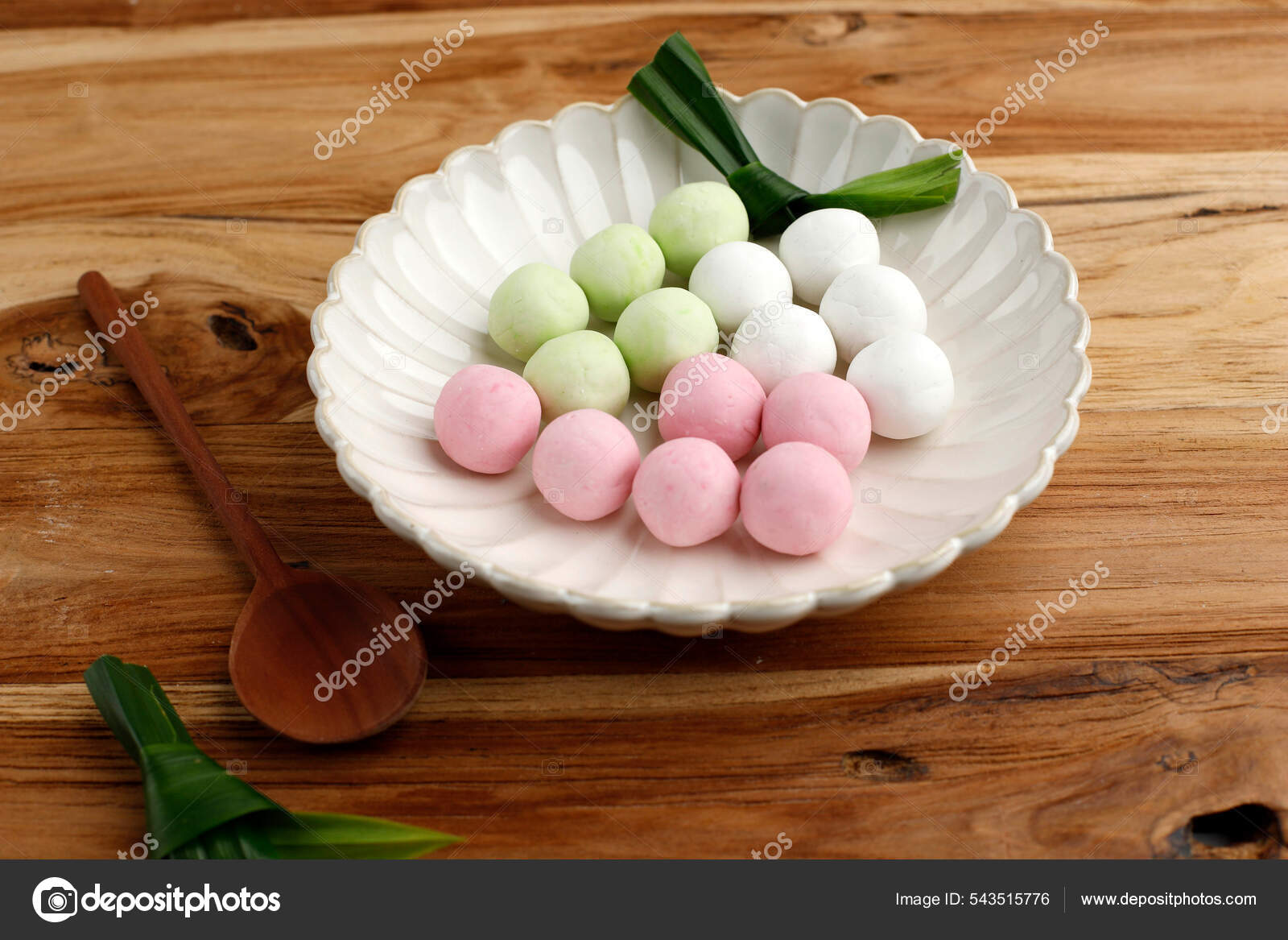 Making Tang Yuan
