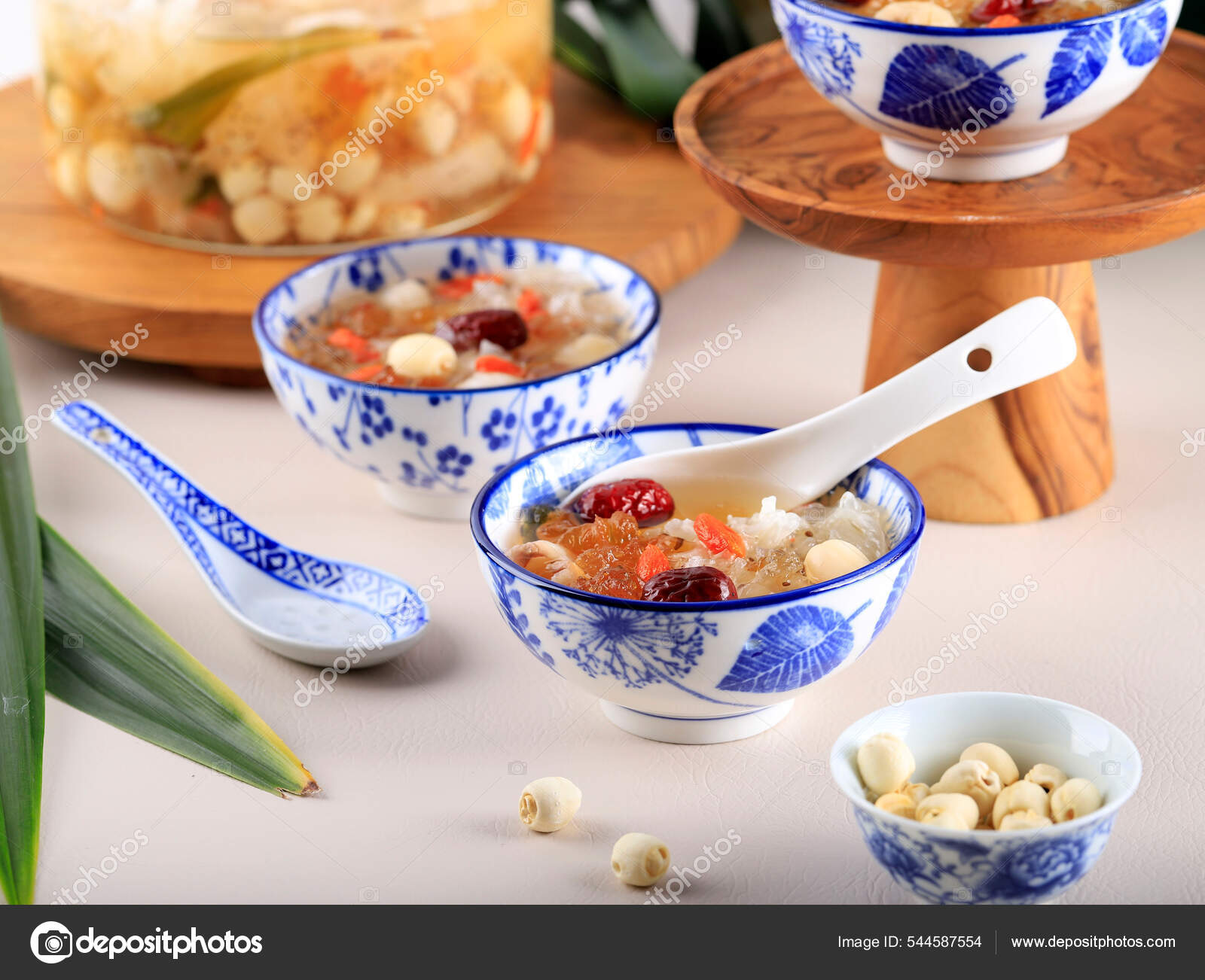 Peach Gum Collagen Dessert Chinese Traditional Refreshment Beverages ...