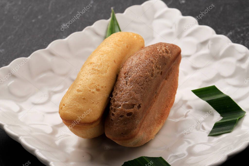 Kue Pukis, Panqueques tradicionales javaneses en forma de media luna ...