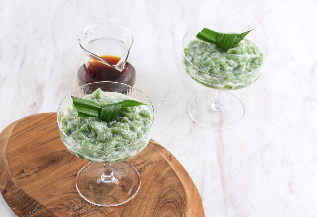 Es Cendol Ijo o Dawet es un postre helado tradicional de Indonesia ...