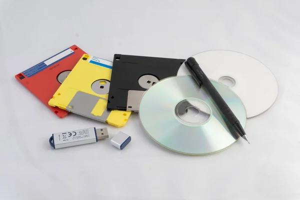 Evolucion de los dispositivos de almacenamiento Stock Photos, Royalty ...