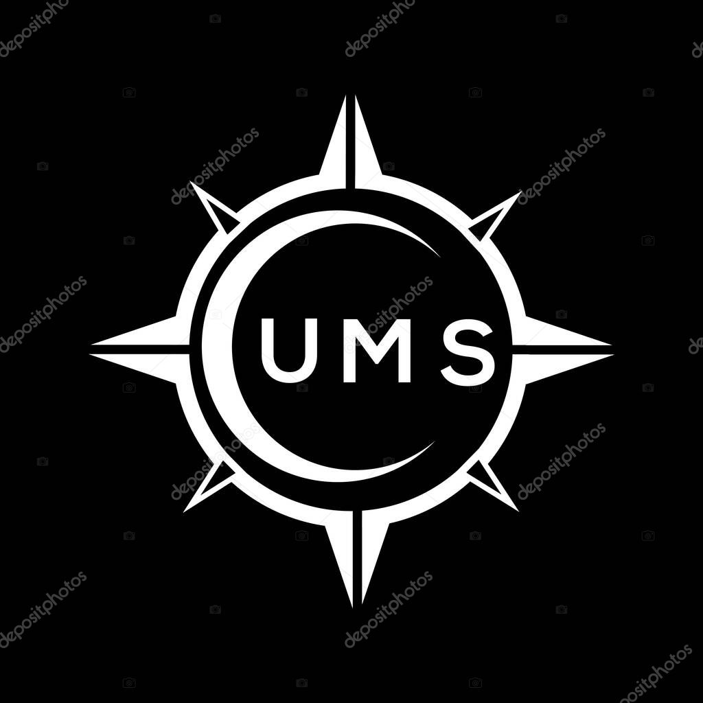 Diseño de logotipo de tecnología abstracta UMS sobre fondo negro. UMS ...