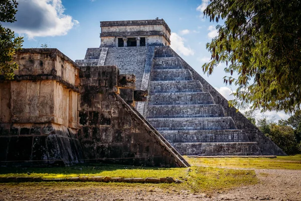 Kukulkan Stock Photos, Royalty Free Kukulkan Images | Depositphotos