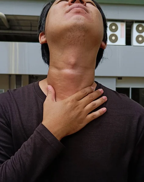 First aid choking Stock Photos, Royalty Free First aid choking Images ...