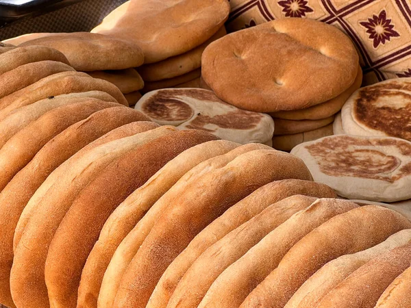 Pan i pani Stock Photos, Royalty Free Pan i pani Images | Depositphotos