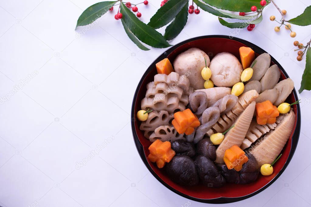 Nishime, uno de los platos tradicionales japoneses de A o Nuevo (Osechi) para celebrar el ...