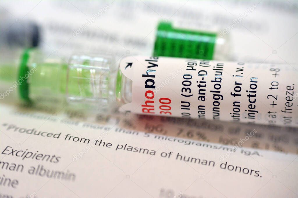 Cairo, Egipto, 17 de enero de 2022: Inmunoglobulina humana anti-D (Rh) Rhophylac 300 g ...