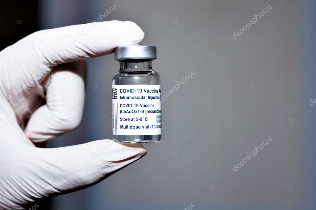 Vacuna Covid-19 AstraZeneca inyección intramuscular vial multidosis de ...