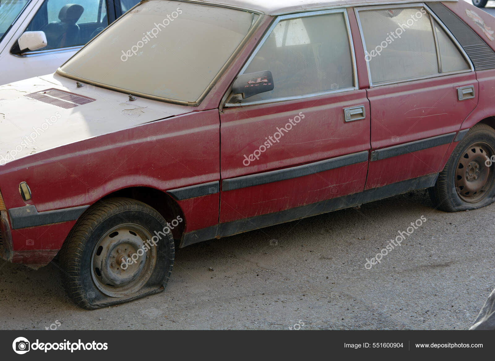 Old Forgotten Retro Rusty Dirty Car Parked Street Damaged Tires — Stock ...