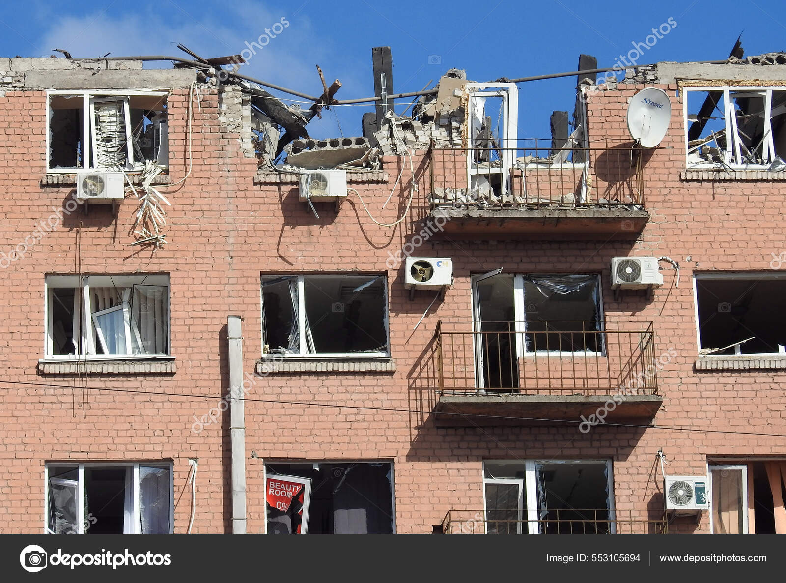 Kyiv Ukraine March 2022 Blast Damaged Building Kyiv — Free Stock ...