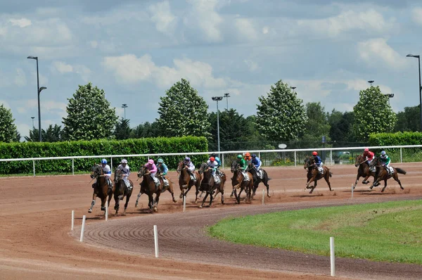 Cheltenham racecourse Stock Photos, Royalty Free Cheltenham racecourse ...