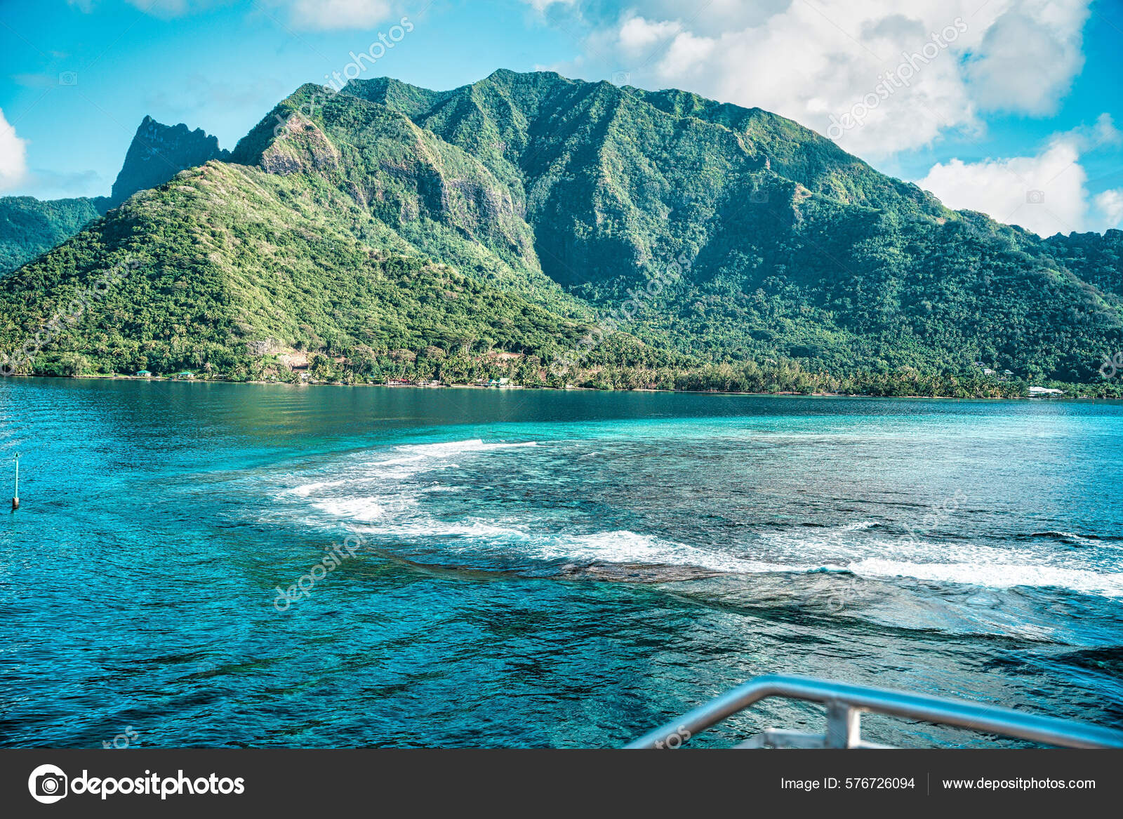 Beautiful View Moorea Island Pacific Ocean Boat Stock Photo by ...
