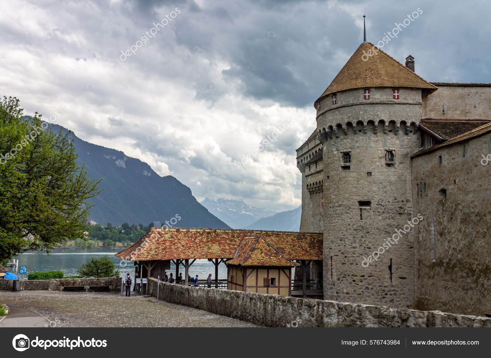 Stunning View Medieval Chillon Castle Mountains Background Veytaux ...