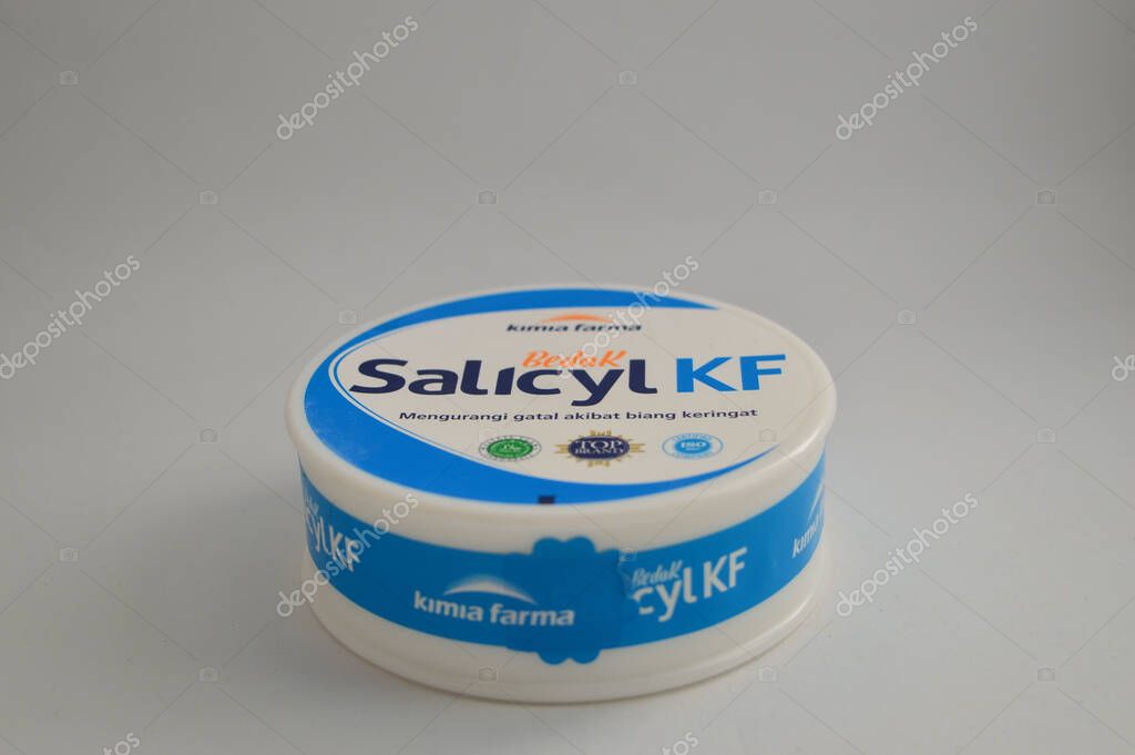 SALICYL TALK es un polvo contra la picazón que contiene ácido ...