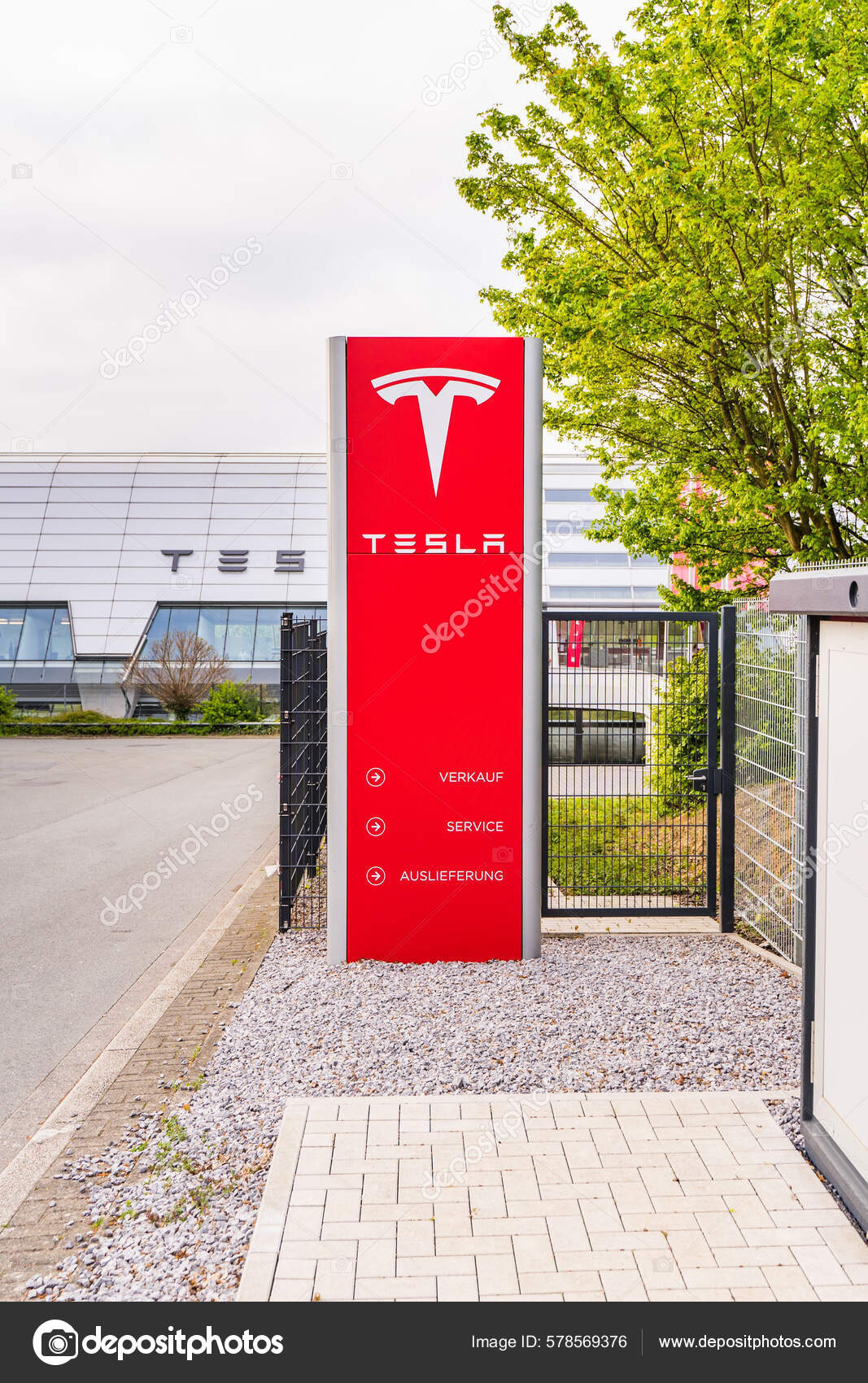 Tesla Logo Tesla Service Center Visible Hall — Stock Editorial Photo ...