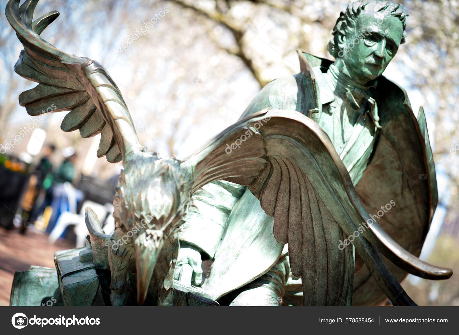 Edgar Allan Poe Statue Boston Massachusetts — Stock Editorial Photo ...