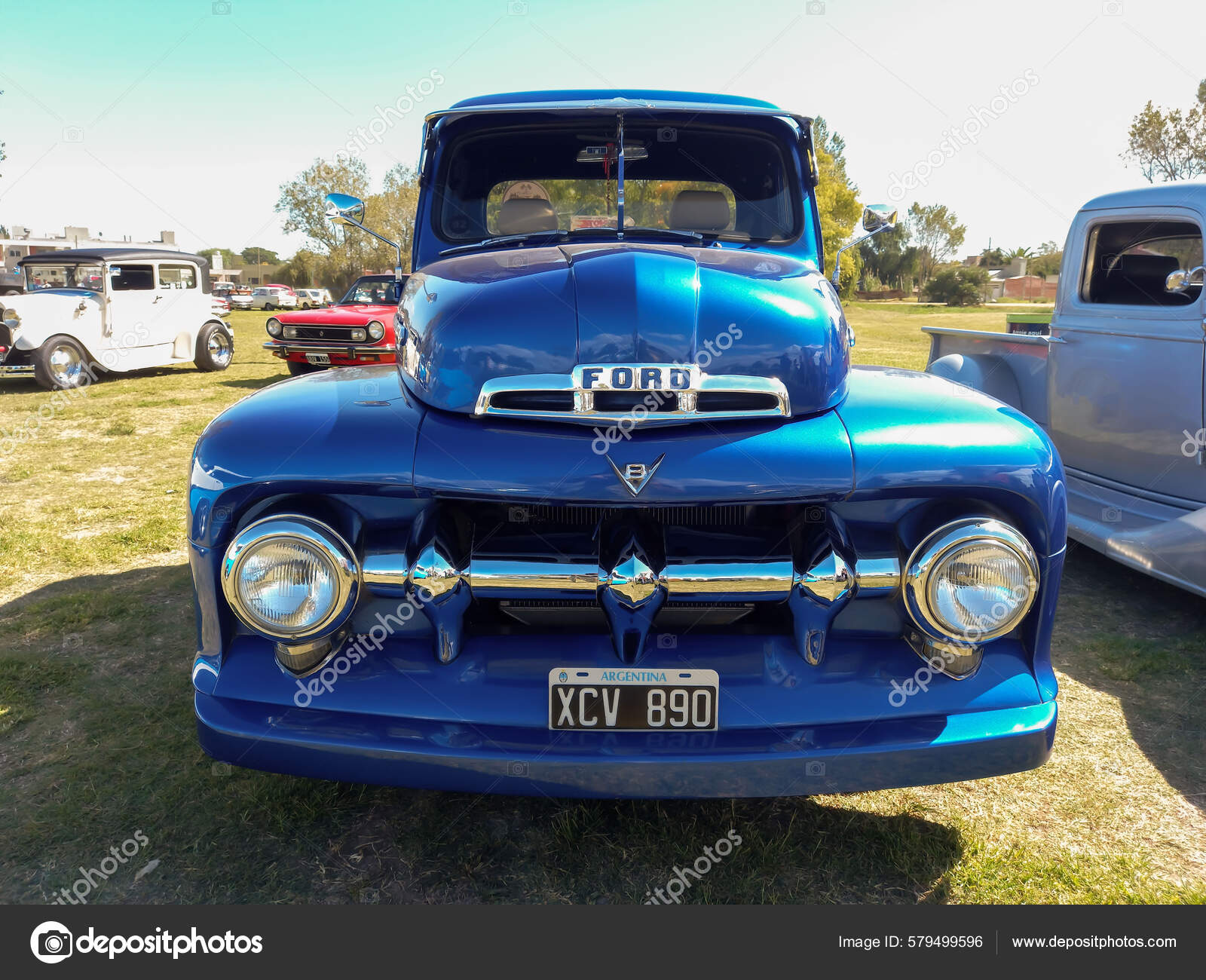 Velho Caminhao Ford Azul