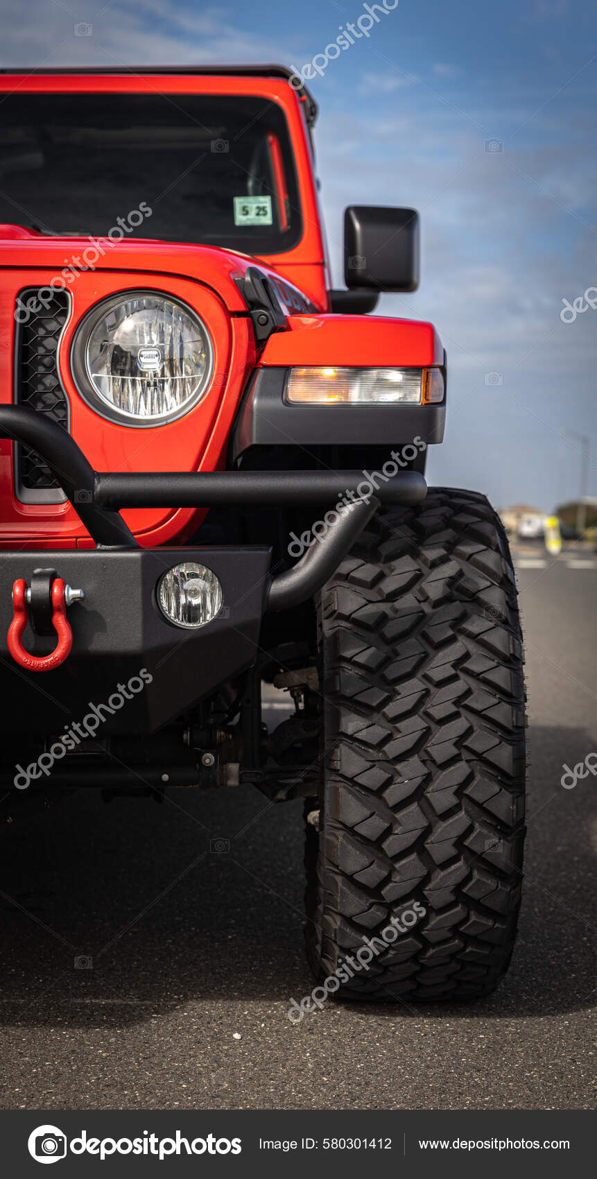 Low Angle Shot Red Jeep Driving City — Stock Editorial Photo ...