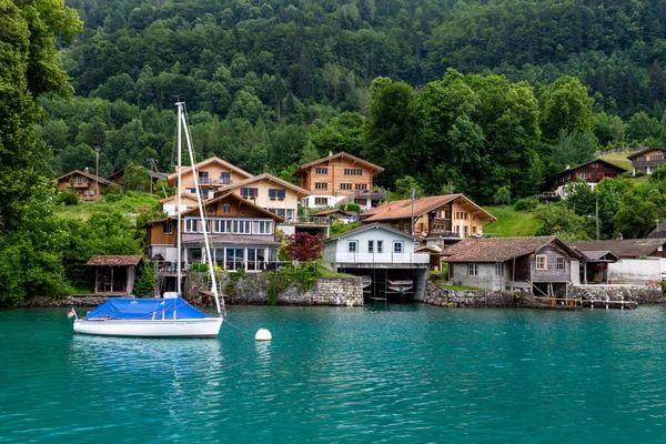 Lake brienz Stock Photos, Royalty Free Lake brienz Images | Depositphotos