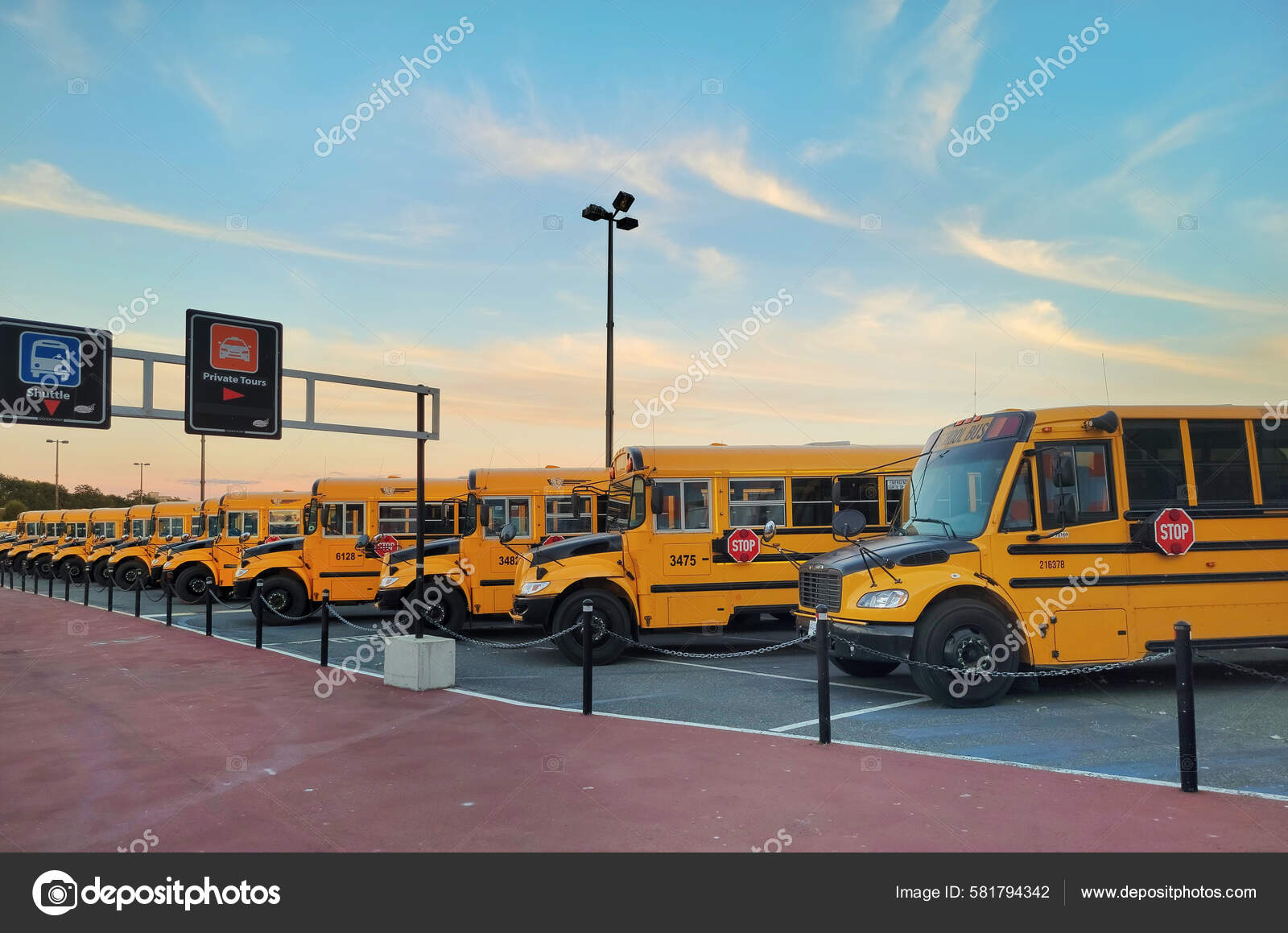 Line Yellow School Buses Ogden Point Dallas Road Victoria Canada ...