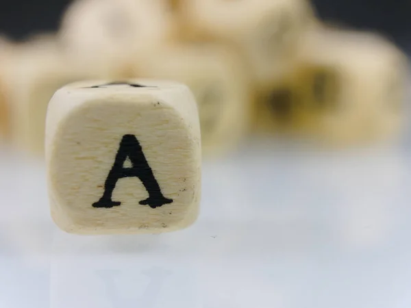 Fotos de Carta scrabble, Imagens de Carta scrabble sem royalties ...