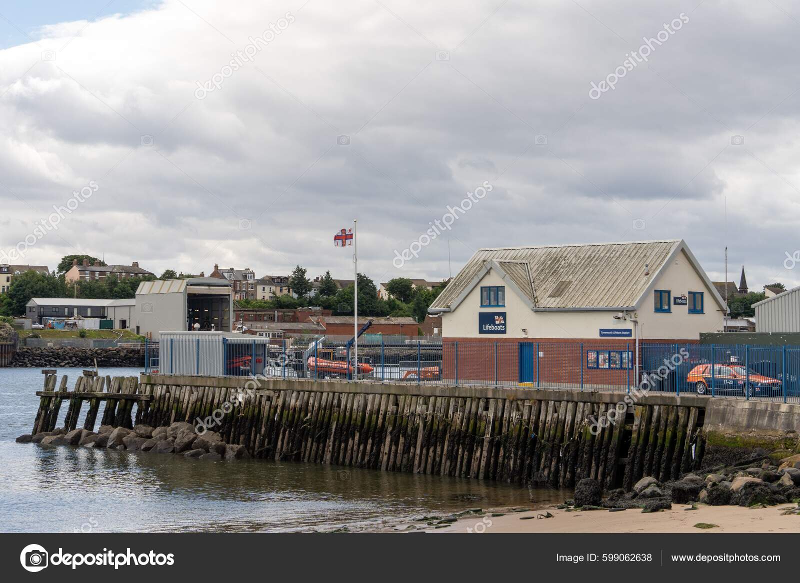 Tynemouth Rnli Lifeboat Station Fish Quay North Shields River Tyne ...