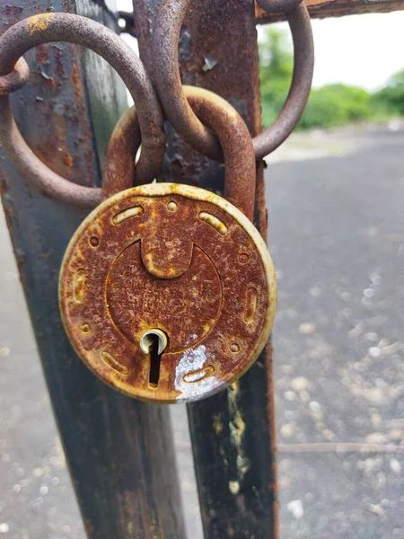 Acceso de bloqueo Stock Photos, Royalty Free Acceso de bloqueo Images ...