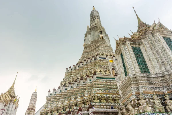 Em bangkok Stock Photos, Royalty Free Em bangkok Images | Depositphotos