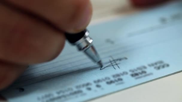 4,058 vídeos de Cheque banco, metraje de Cheque banco sin royalties ...