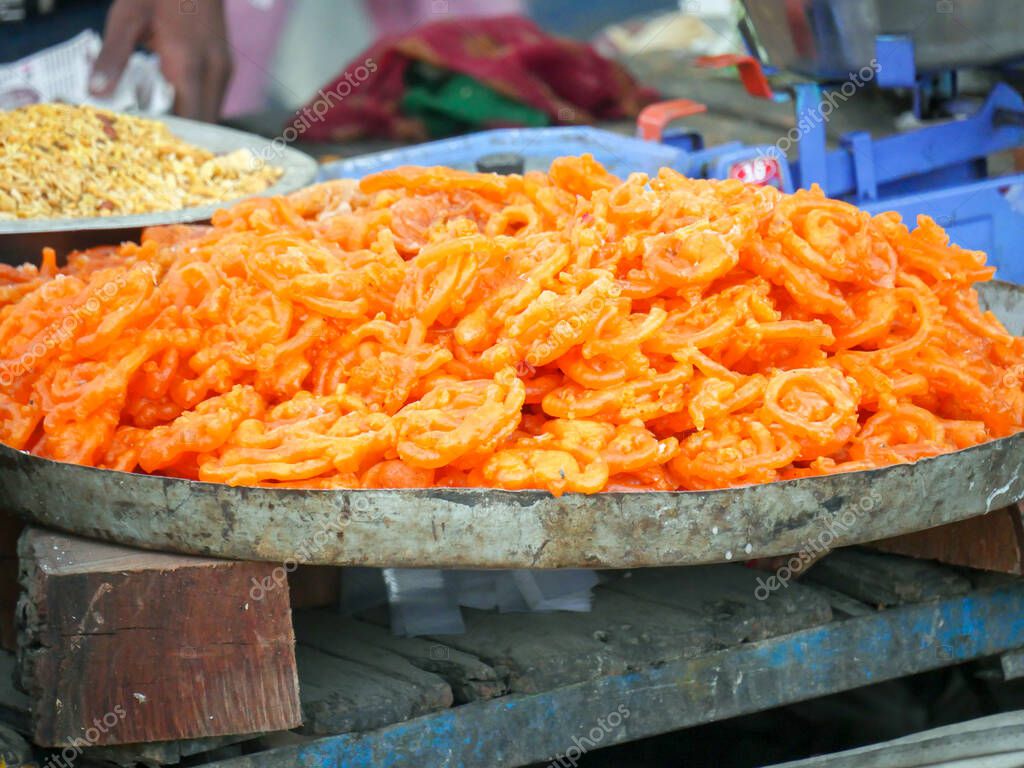Jalebi dulce crujiente, Jilapi, zulbia, mushabak o zalabia que venden ...
