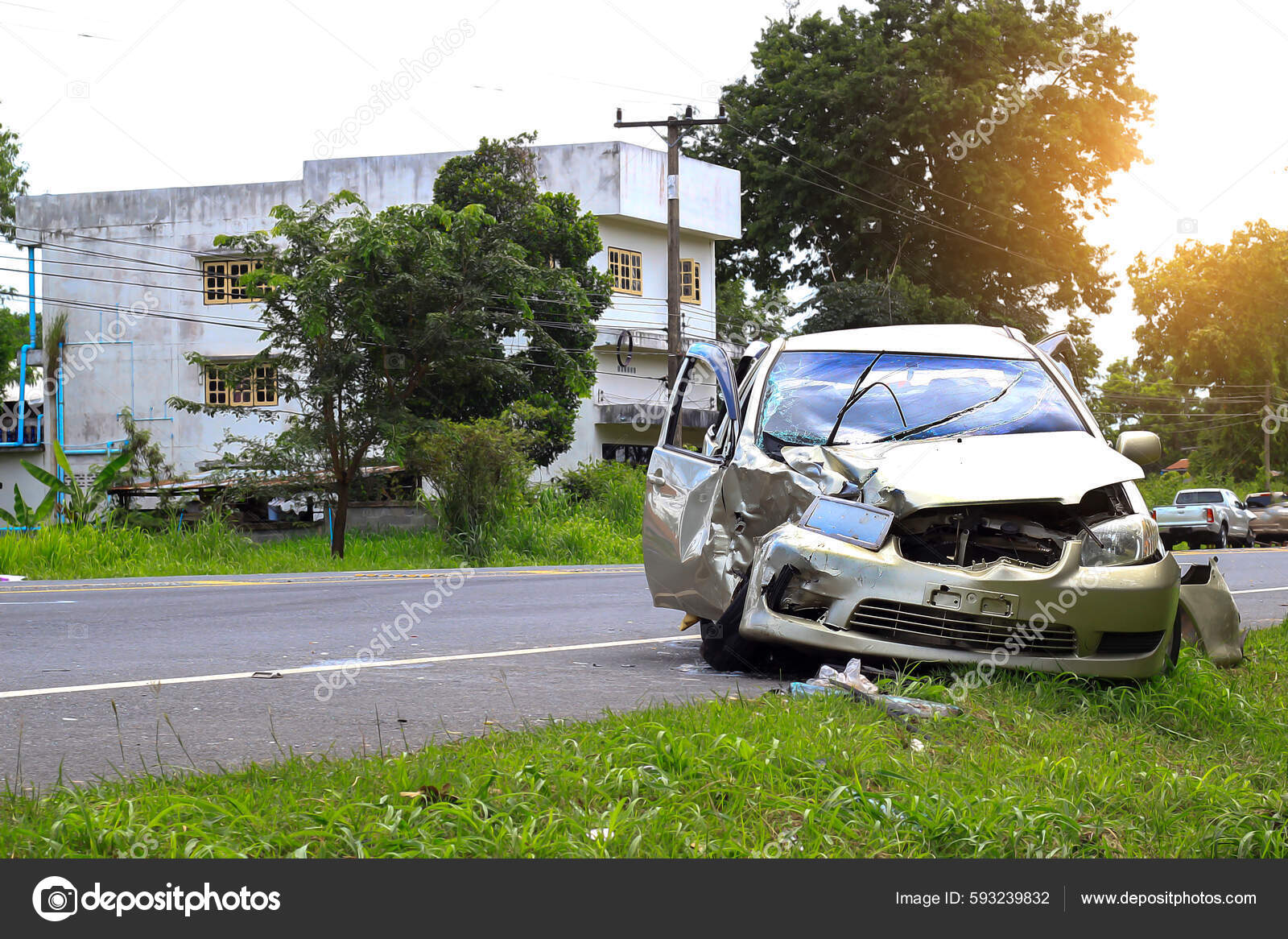 Car Crash Road — Stock Photo © kanyaevo8910@gmail.com #593239832