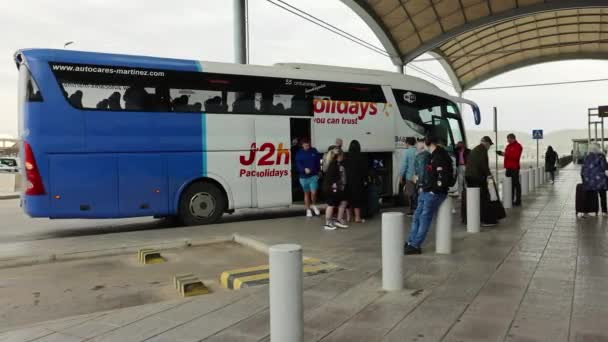 2,468 Flughafenbus Videos, Royalty-free Stock Flughafenbus Footage ...